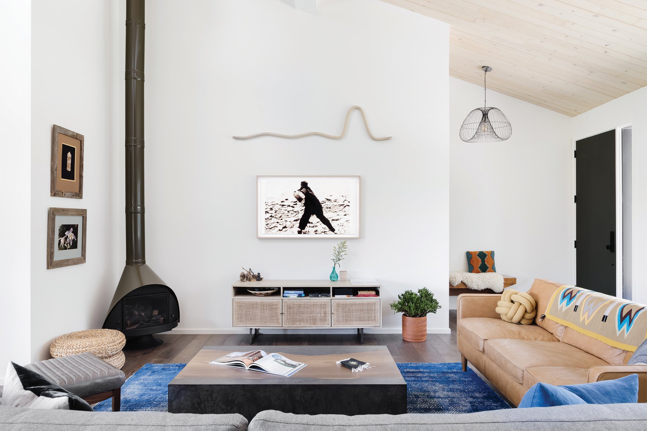 How To Get This Vintage Modern Living Room Look